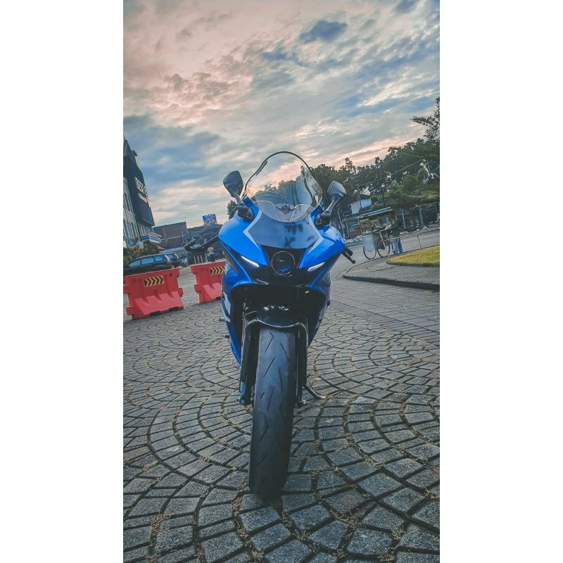 Jual kedok tameng lampu gsx model cbr fireblade | Shopee Indonesia