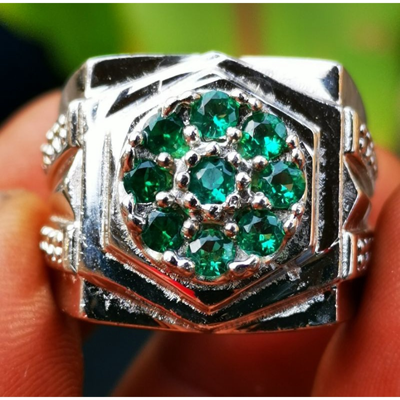 Jual Batu permata natural Green emerald 9 mata | Shopee Indonesia