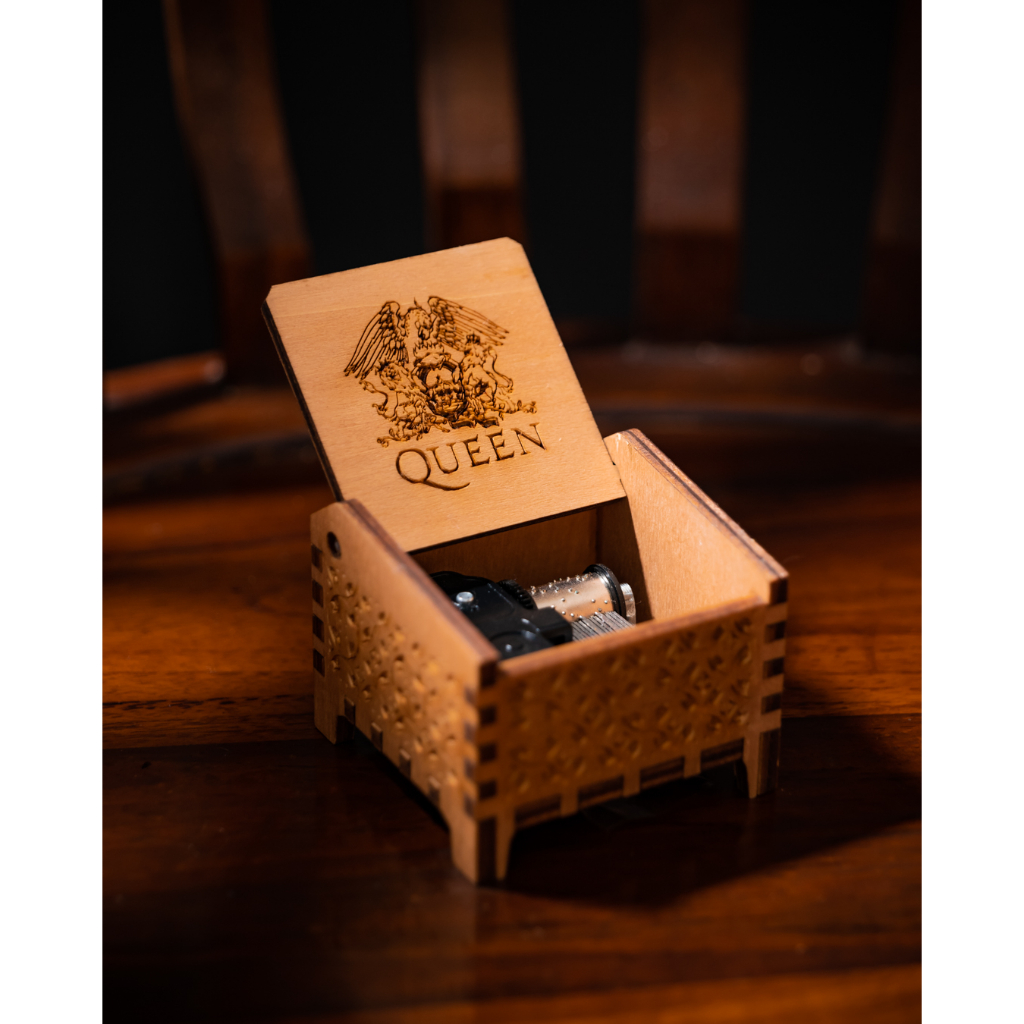 Jual Bohemian Rhapsody Music Box Automatic - Hadiah Spesial untuk ...