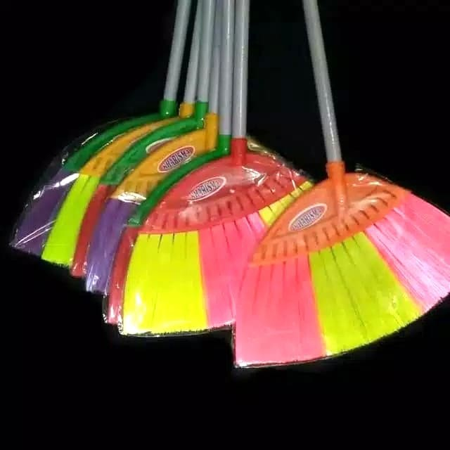 Jual Sapu Lantai bahan Nylon Berwarna | Shopee Indonesia