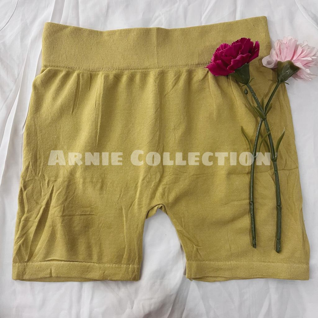 Jual CELANA HOTPANTS WANITA HIGHWAIST / LEGGING PENDEK 3per4 / LEJING MURAH | Shopee Indonesia