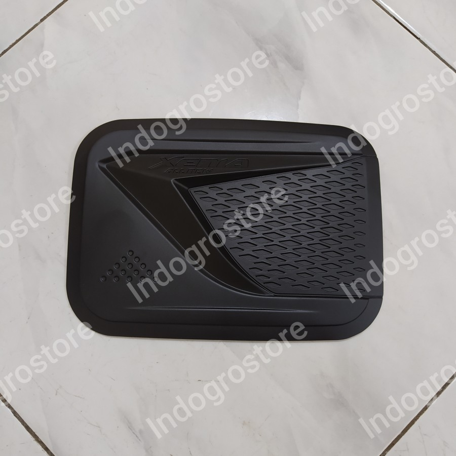 Jual Tank Cover Tutup Tangki Hitam Mobil All New / Great Xenia 2012 ...