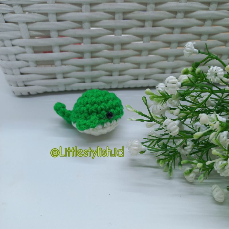 Jual Amigurumi Baby Whale Crochet Doll / Boneka Rajutan / Rajut Paus ...