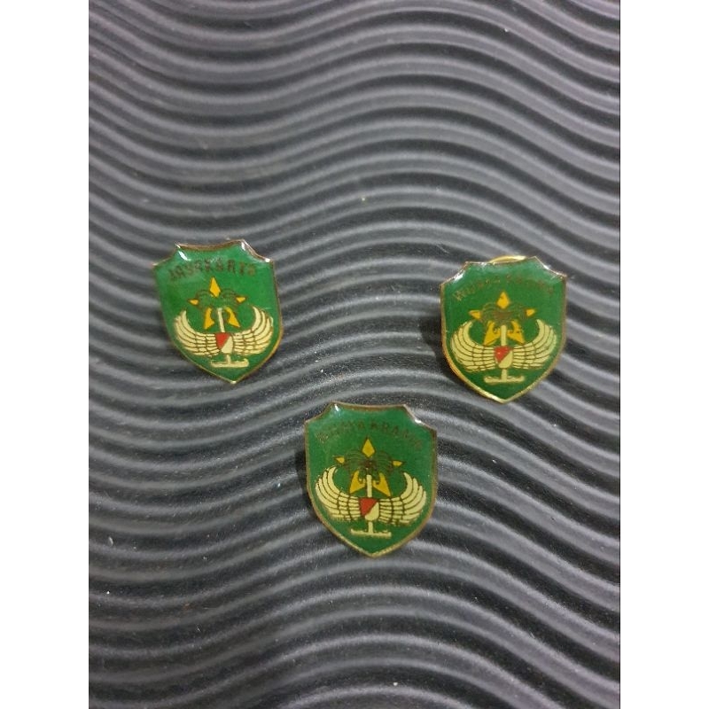 Jual pin kerah Jayakarta | pin kerah Baju Belakang Paku | pin Paku Logo ...