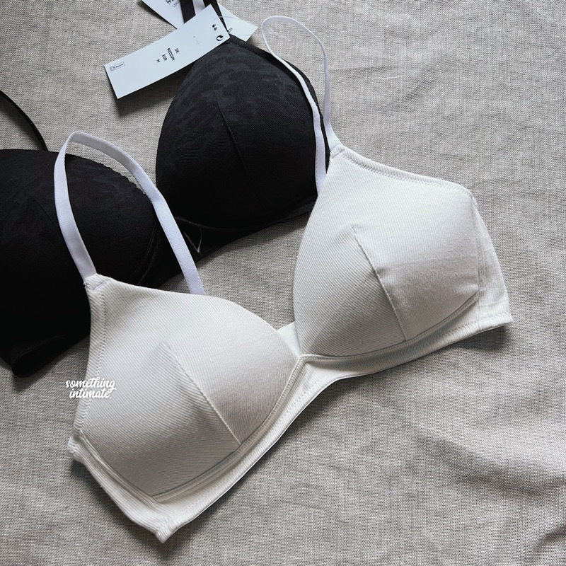 Jual [SALE] Marks & Spencer LOUIE Comfy Non Wired Fuller Cup Plunge ...