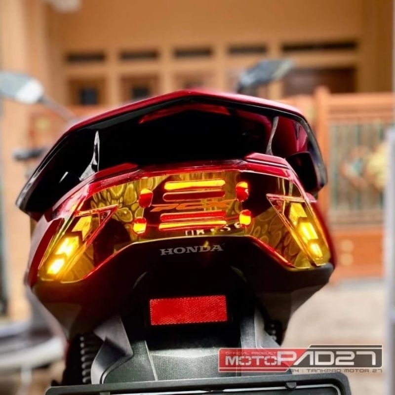 Jual Garnis Honda PCX 160 Garnis Stoplamp PCX 160 Cover Lampu Belakang ...