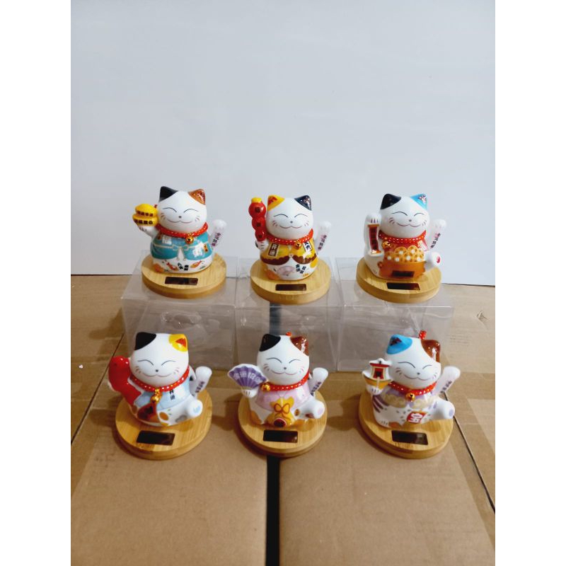 Jual Maneki neko keramik alas kayu / lucky cat solar cell ceramic ...