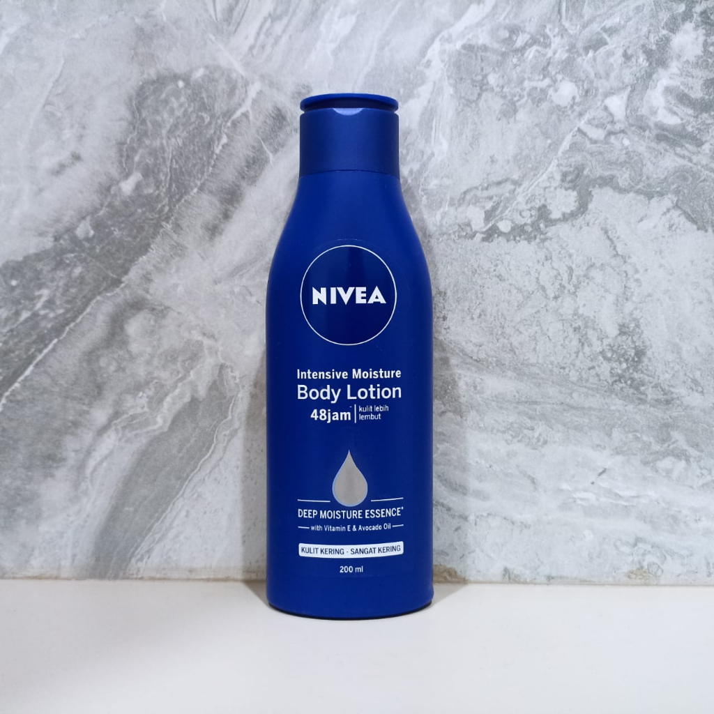 Jual Nivea Intensive Moisture Body Lotion 200ml (Expired 2025) | Shopee ...