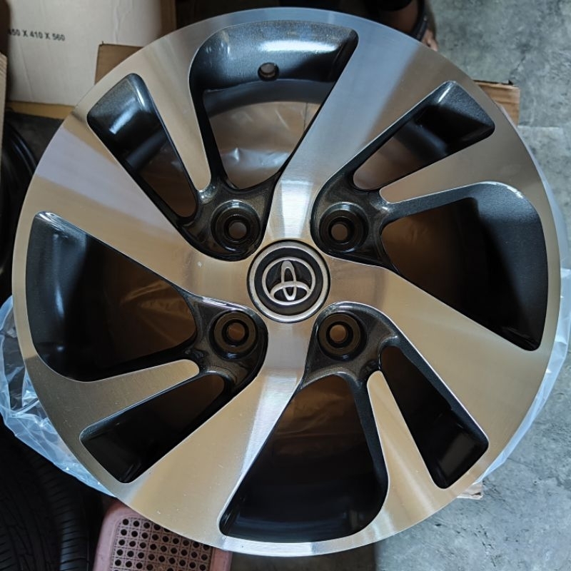 Jual Velg Avanza New Veloz Ring 15 Set | Shopee Indonesia