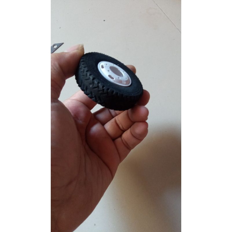 Jual BAN VELG MINIATUR 1PCS SKALA 14 | Shopee Indonesia