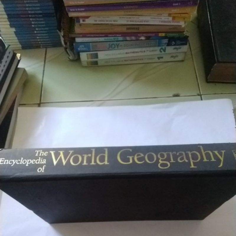 Jual Buku original The Encyclopedia Of World Geography | Shopee Indonesia