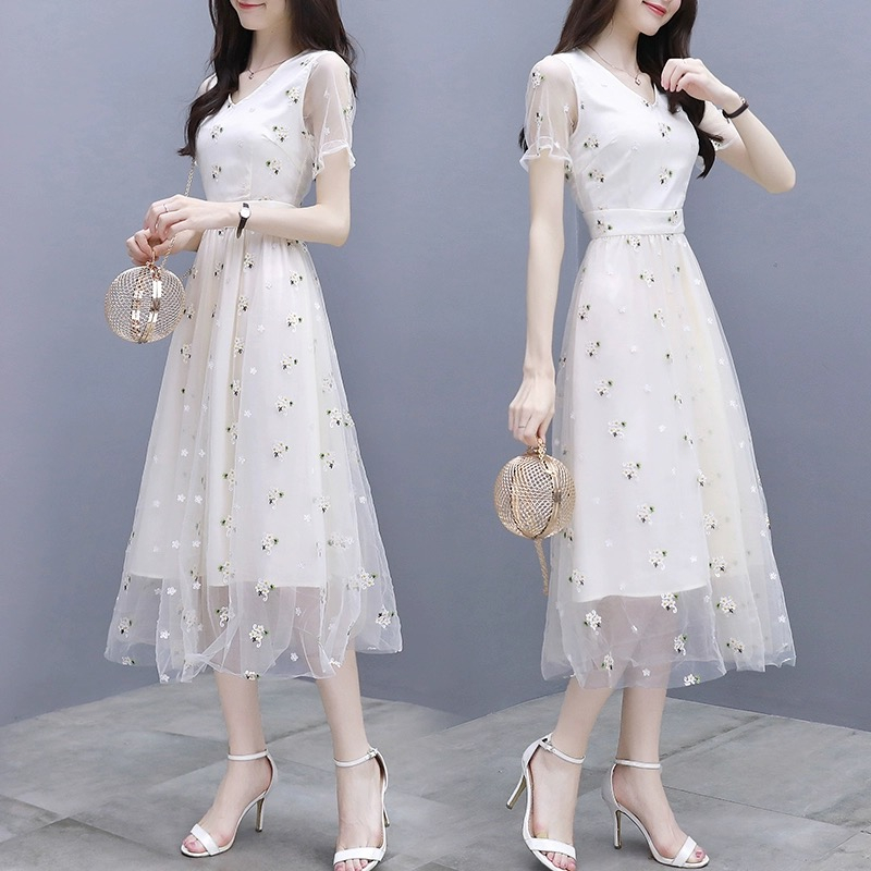 Jual Gaun Putih Wanita 2023 Sifon Bunga Tipis Pinggang Baru A -Rine Rok ...