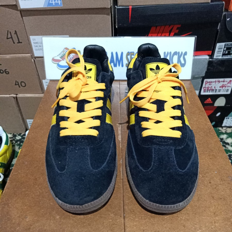 Jual Sepatu Adidas Samba Hitam Kuning / Sepatu Adidas Samba Tiga Garis ...