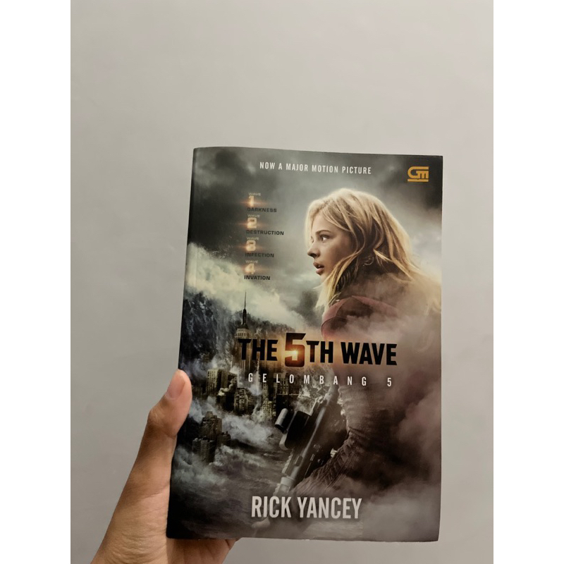 Jual Buku The 5th Wave by Rick Yancey Indonesian version (preloved ...