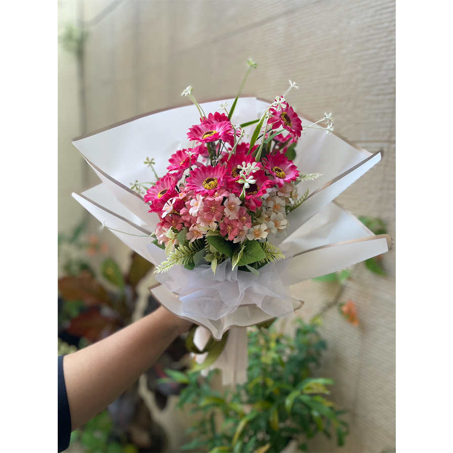 Jual Bunga Buket/ Bouquet/ Rangkaian Bunga/Buket Kado/ Buket Wisuda ...
