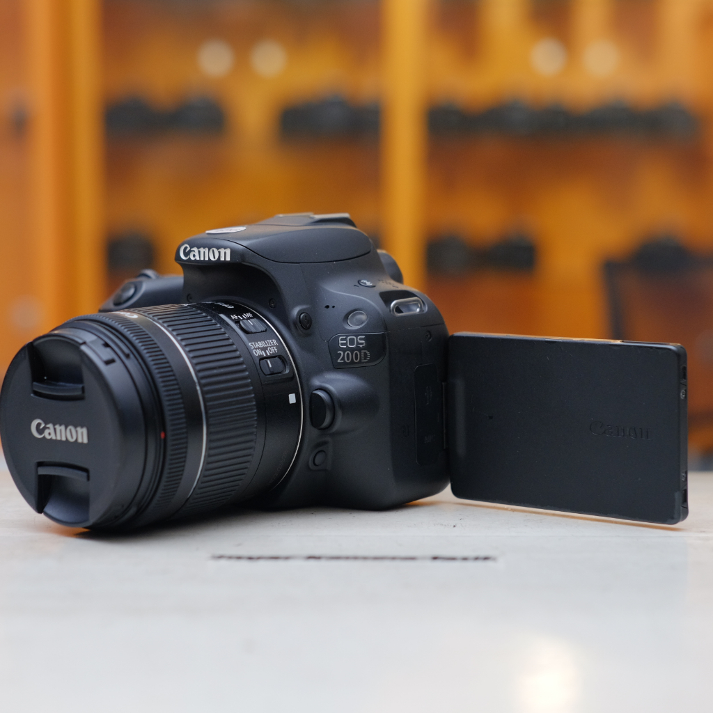 Jual CANON EOS 200D SUDAH WIFI & LAYAR SENTUH MULUS TINGGAL PAKAI ...