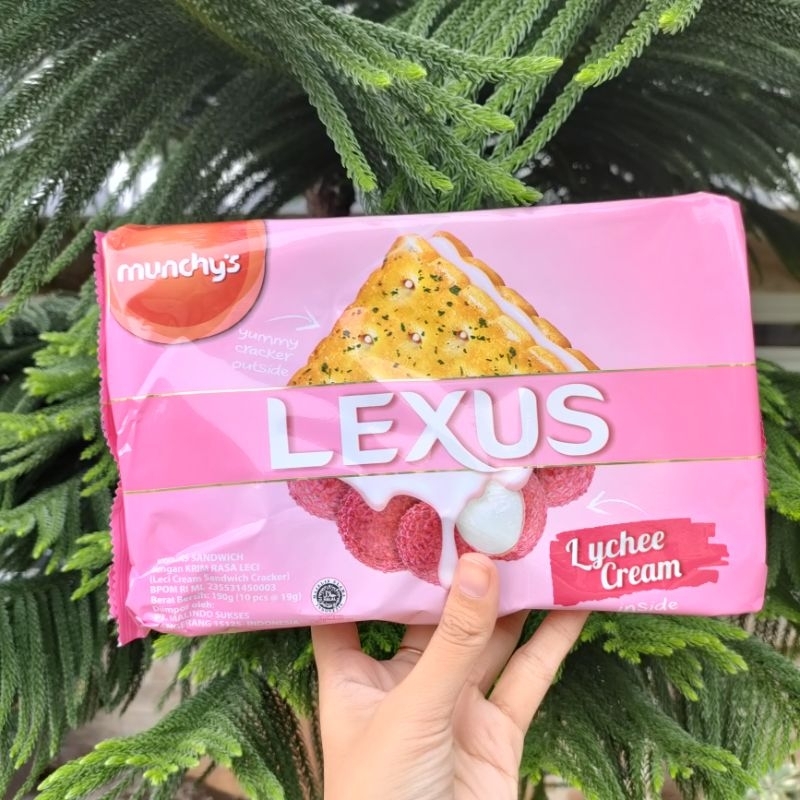 Jual Lexus Cookies isi 7 x 3 keping - Munchy's Lexus - Lexus | Shopee ...