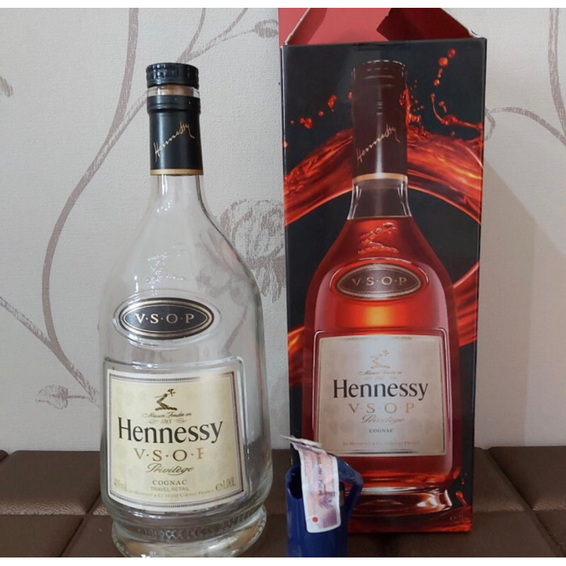 Jual botol bekas minuman miras henessy vshop / botol import antik / botol pajangan | Shopee ...