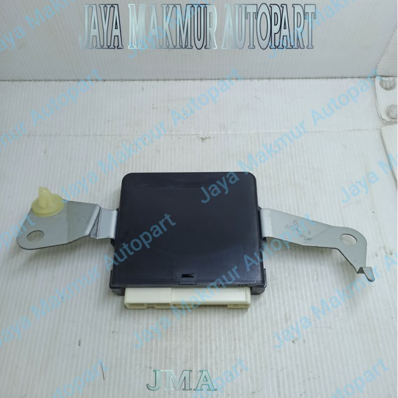Jual ECU Computer Multiplex Network Door Fortuner VRZ 89222-71080 ...