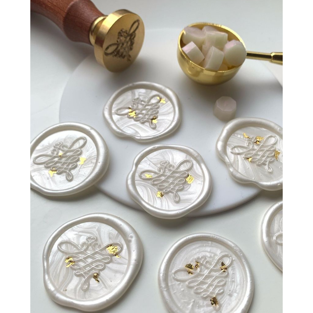 Jual (CFR) Unconditional (Pearl with gold foil) - 1 pcs wax seal coin ...