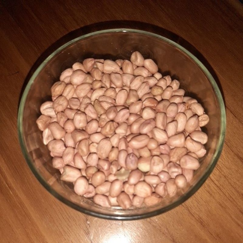 Jual kacang tanah kulit ari 250 gram | Shopee Indonesia