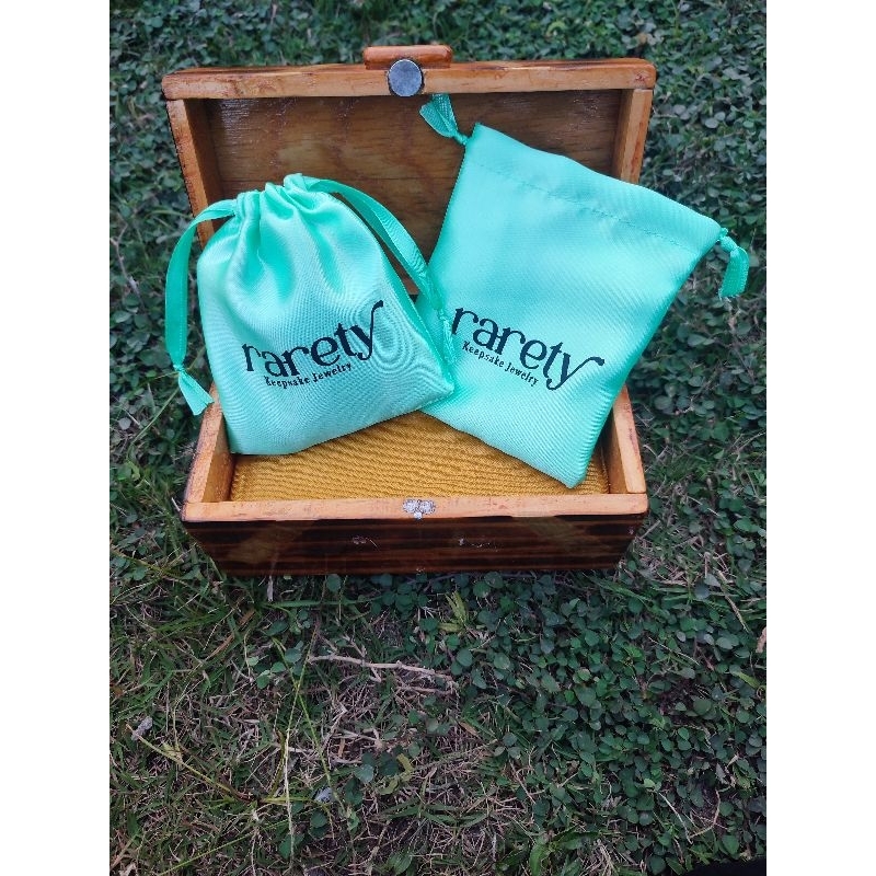 Jual Pouch serut 10x10 cm tali pita , Pouch jewellery, Pouch bahan ...