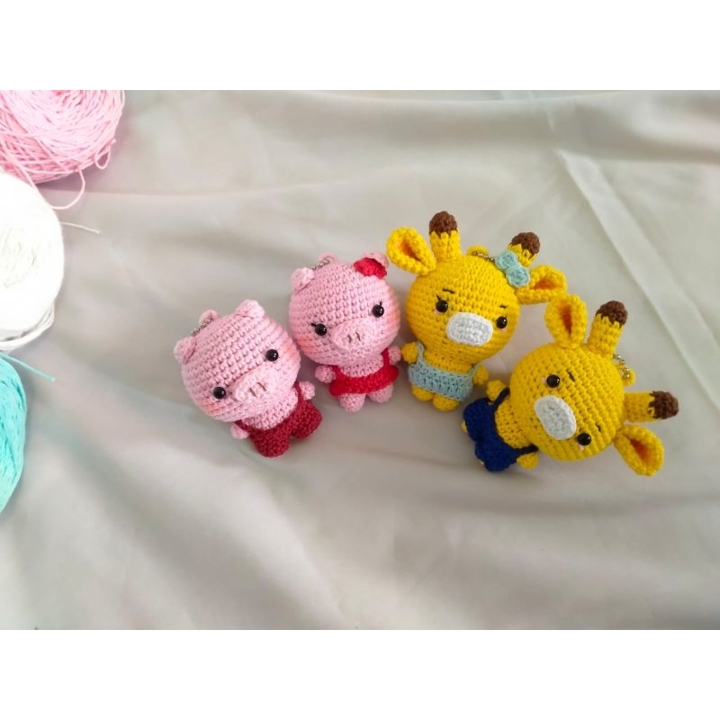 Jual amigurumi mini animals jerapah babi (Boneka Rajut), Gantungan ...