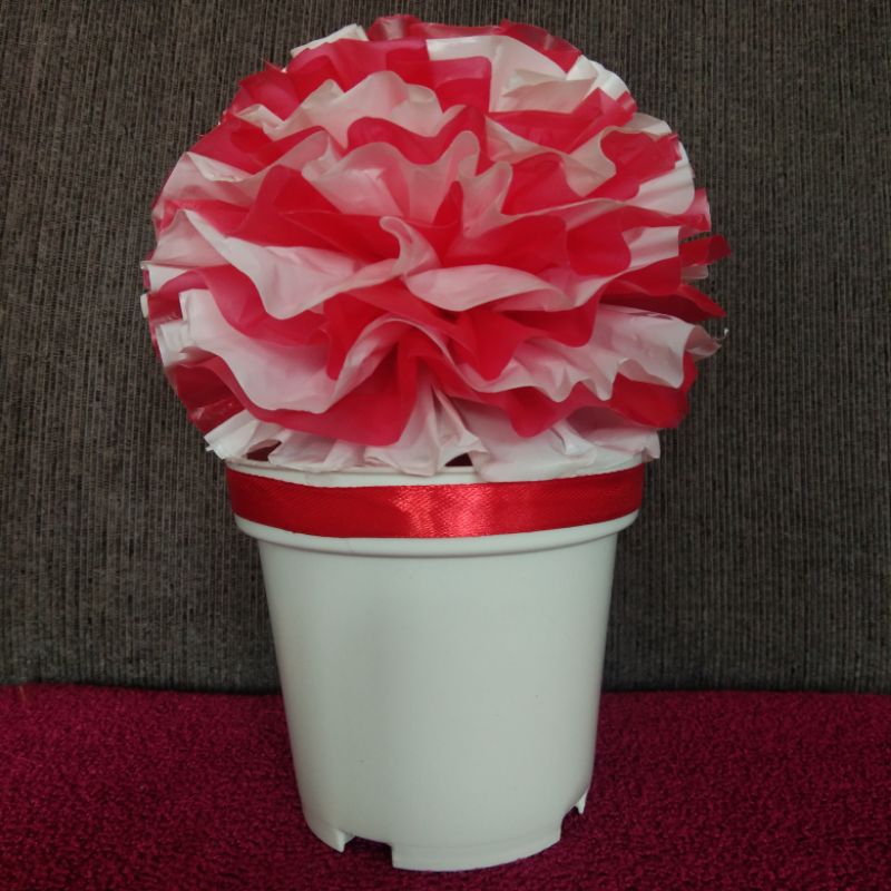 Jual prakarya bunga dari kantong plastik merah putih | Shopee Indonesia
