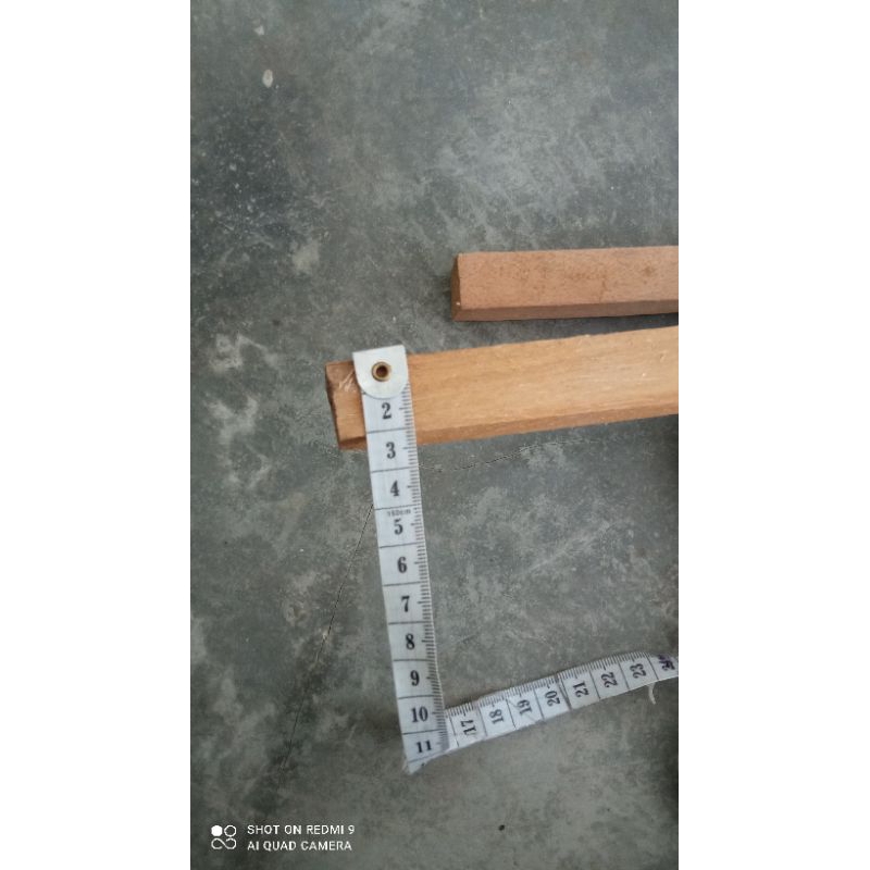 Jual kayu reng / kayu list 2x2x100 / kayu reng 1 meter | Shopee Indonesia
