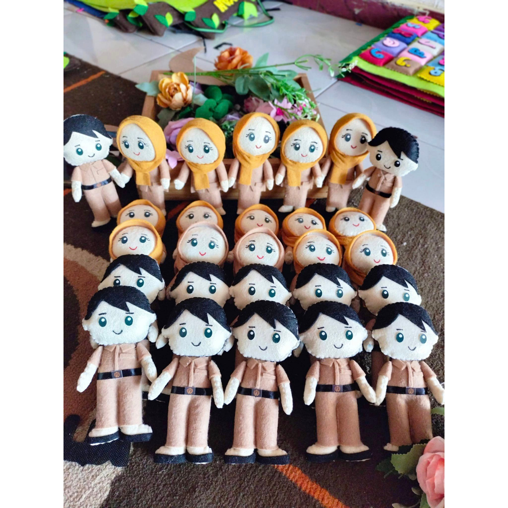 Jual Boneka Character | Boneka Profesi |Boneka Wisuda | Kerajinan Kain ...
