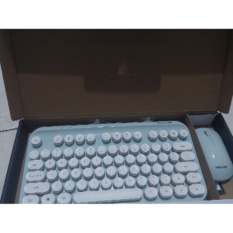 Jual REXUS Wireless Keyboard + Mouse KM9 (Preloved) | Shopee Indonesia