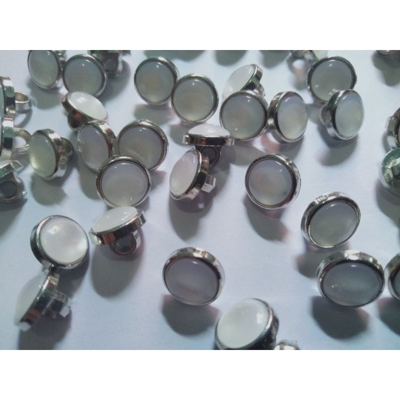 Jual kancing baju jamur silver ukuran 9mm ( isi 12pcs ) | Shopee Indonesia