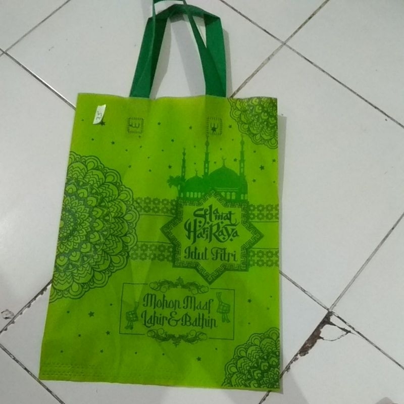 Jual tas spunbond bingkisan lebaran goodie bag idul Fitri | Shopee Indonesia