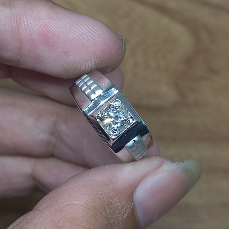 Jual Cincin Berlian Banjar 0,30 Crt Blink² Pria Silver Mewah Simple ...