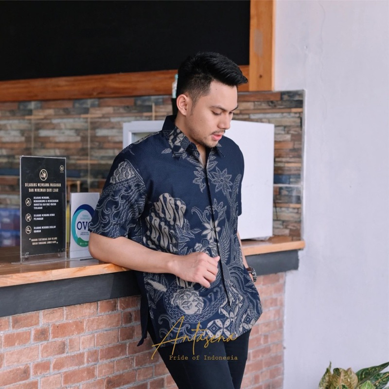 Jual BATIK HARIS KEMEJA BATIK PRIA LENGAN PENDEK MOTIF PARANG SELINF NAVY FULL FURING | Shopee ...