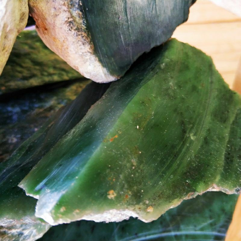 Jual BATU GIOK NEPHRITE SUPER 1KG | Shopee Indonesia