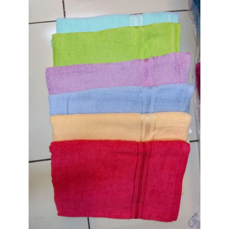 Jual Handuk polos SNI ukuran 70x140cm | Shopee Indonesia