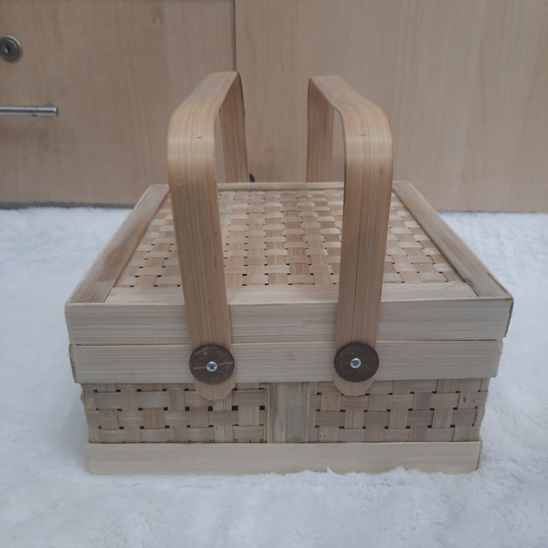 Jual Keranjang Anyaman Bambu Box tutup rotan 25 x 25 x10 cm Keranjang ...