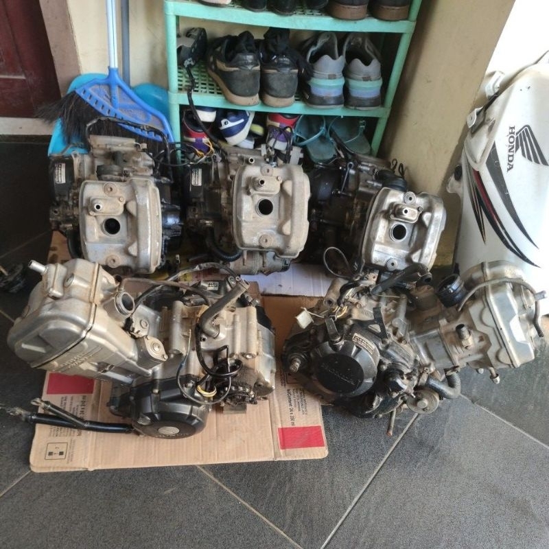 Jual Mesin cb150r old | MESIN CB 150R OLD | engine cb150r old k15 | Mesin old cb150r | Shopee ...
