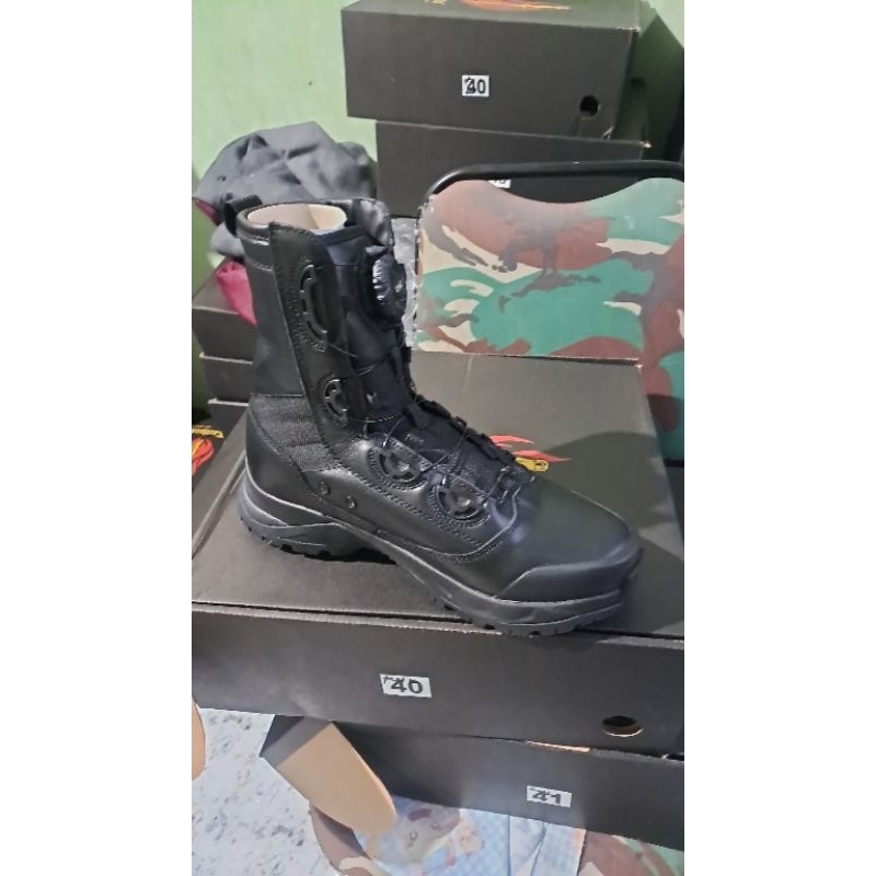 Jual Sepatu PDL Chevalier dan taktikal tali putar besar jenis xtrack ...