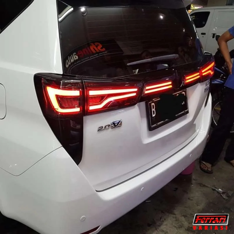Jual stop lamp / lampu sein mobil innova reborn BMW style + trunklid ...