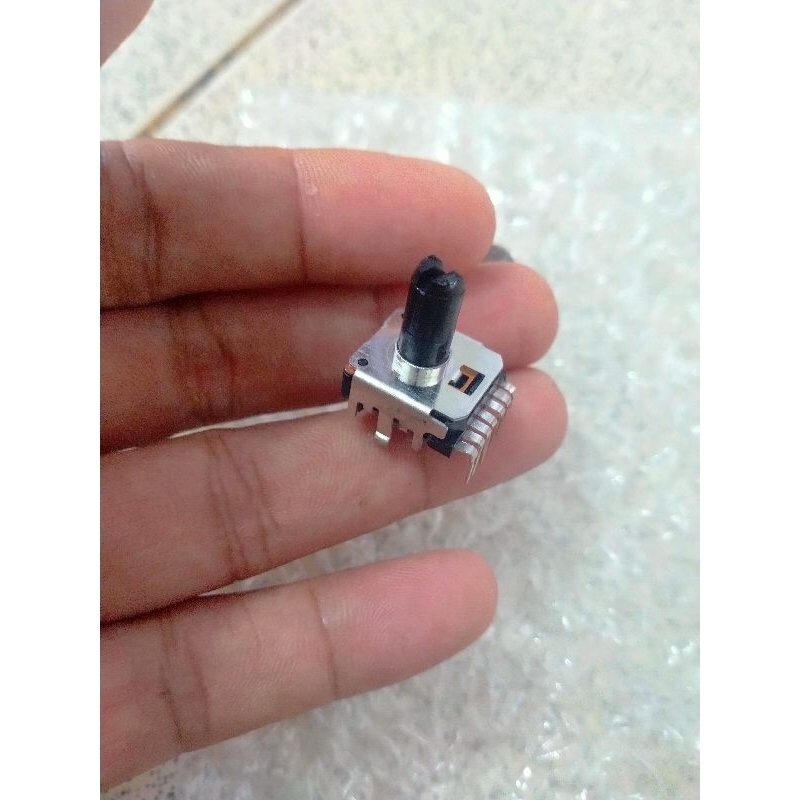 Jual Potensio Volume 7 Pin Keyboard Yamaha Psr S 700 900 710 910 A2000 ...