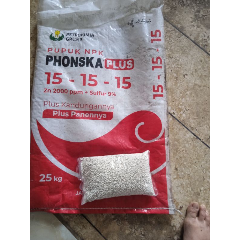 Jual pupuk PHONSKA PLUS, NPK 15, Kemasan re packing 1 kg | Shopee Indonesia