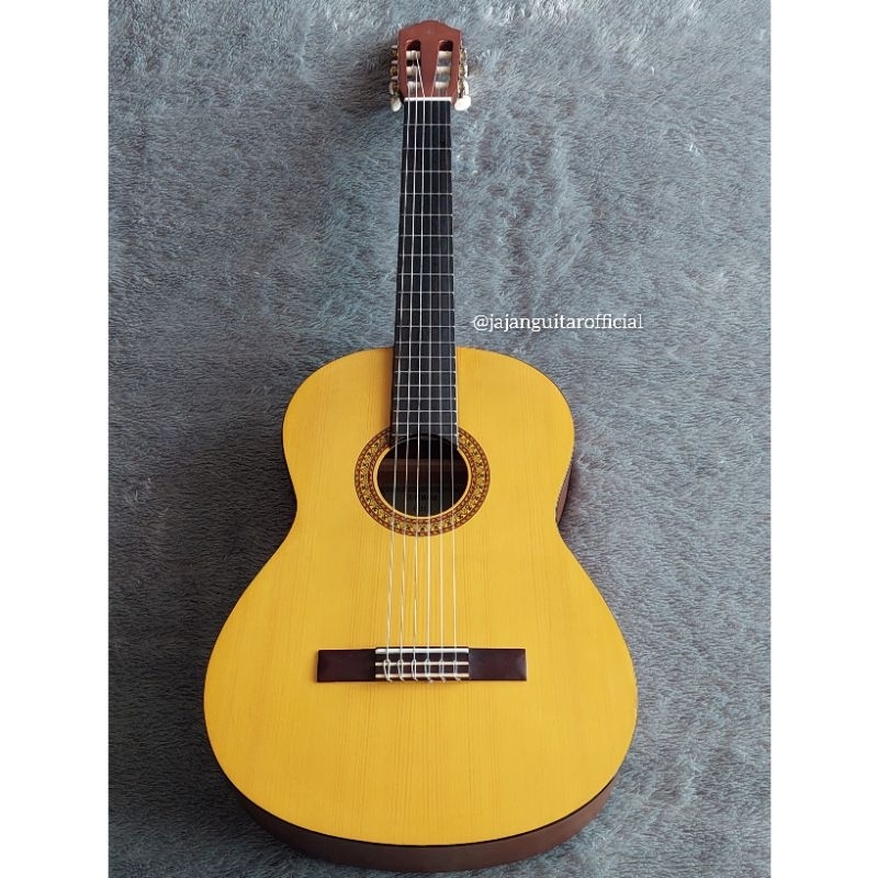 Jual Gitar Klasik Nilon Yamaha C315 Original | Shopee Indonesia