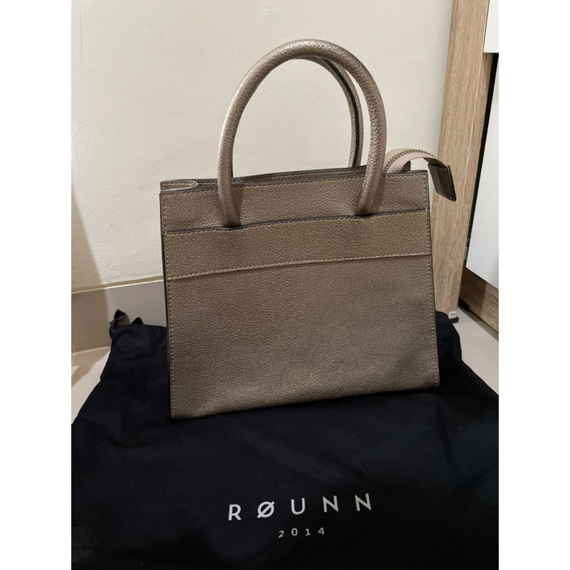 Jual ROUNN Limited Edition Preloved Malva Bag in Gold | Shopee Indonesia