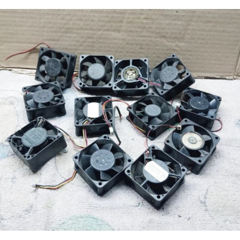 Jual DC brushless fan dimensi 6x6cm tegangan : 24V merek random ...