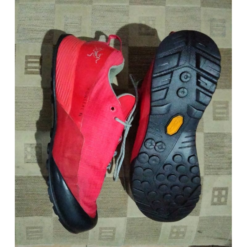 Jual ARC'TERYC orderan | Shopee Indonesia