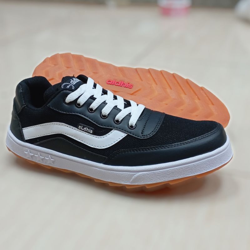 Jual Sepatu Pria Keren Hitam Ccg01 Sneakers Kets Trendi Laki laki ...