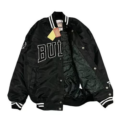 Jual VARSITY JACKET BULLS - TEXT HITAM FULLTAG PREMIUM - Bulls Jaket ...