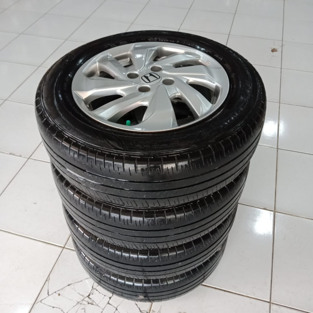 Jual Velg Mobil Bekas Copotan Mobilio Ring 15 Velg Original Copotan Mobil Honda Mobilio R15 ...